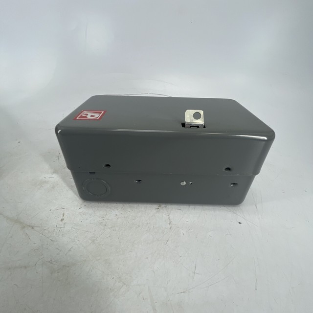 Paragon 8045-20 Refrigeration Defrost Timer Control 208-240 VAC 40 Amp ...