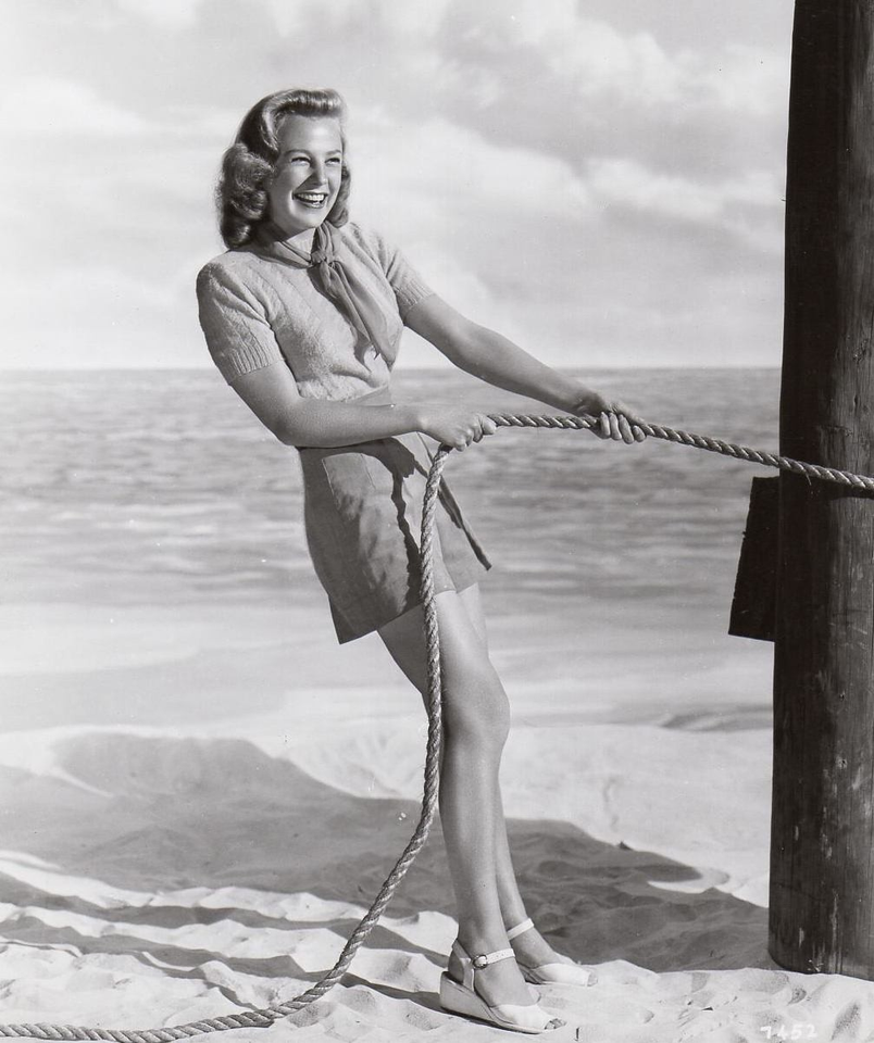 JUNE ALLYSON pulls rope ORIG PHOTO 8x10 leggy actress pinup at the ...