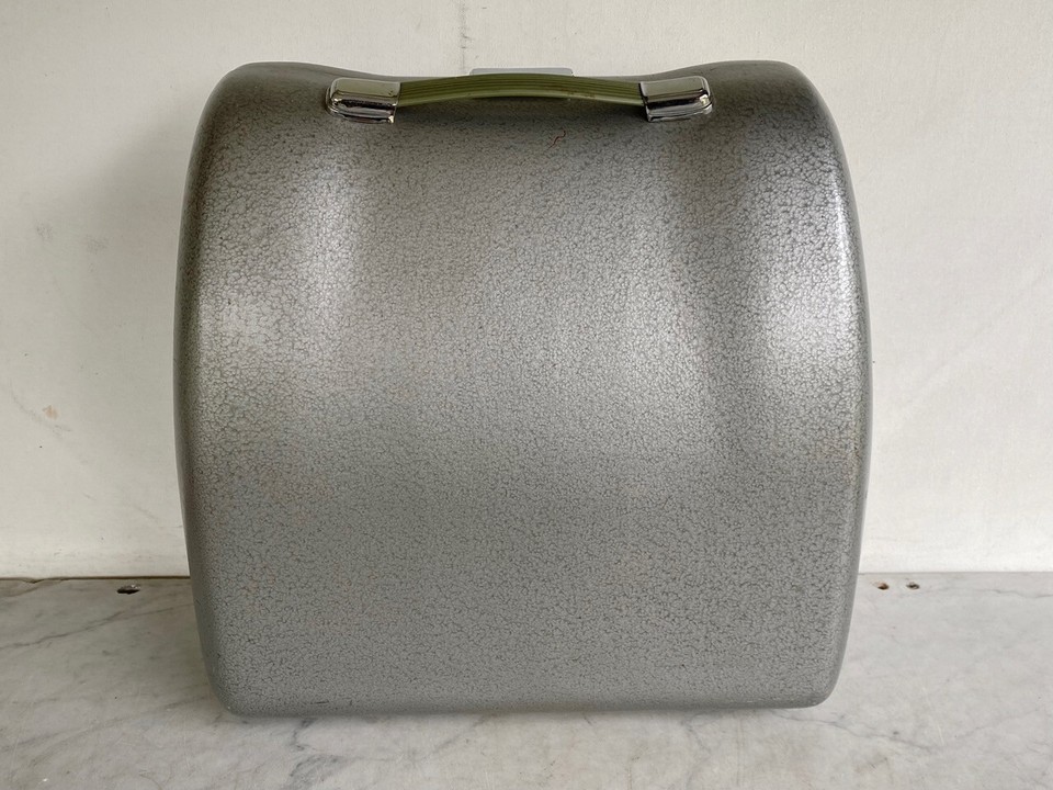 Special Restored OLYMPIA SM4 Typewriter. Black & Red, Senatorial Font ...