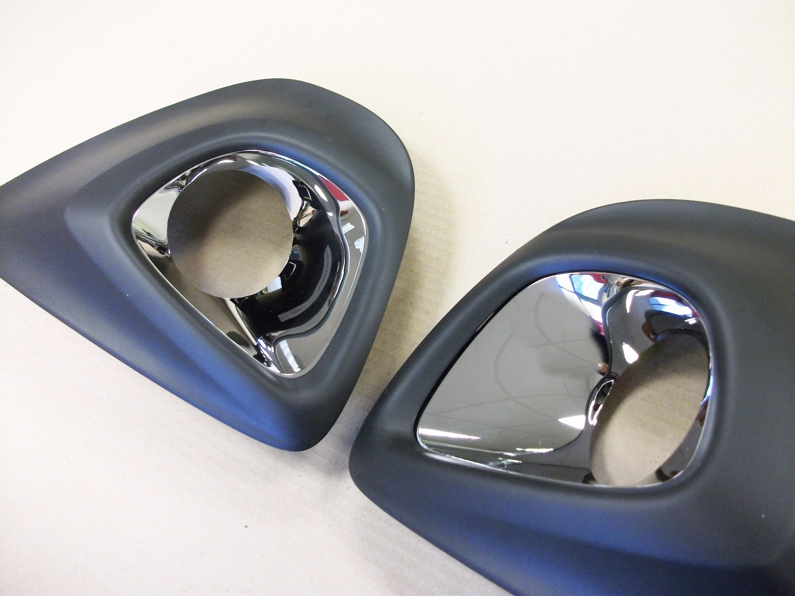 Genuine Vauxhall Vivaro B Front Bumper Chrome Fog Lamp Cover Grille Kit ...