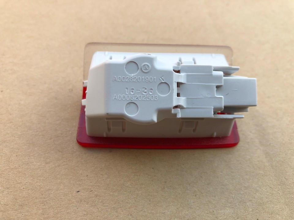 MERCEDES COURTESY LAMP LEFT / RIGHT A0028201901 A0008202503 | eBay
