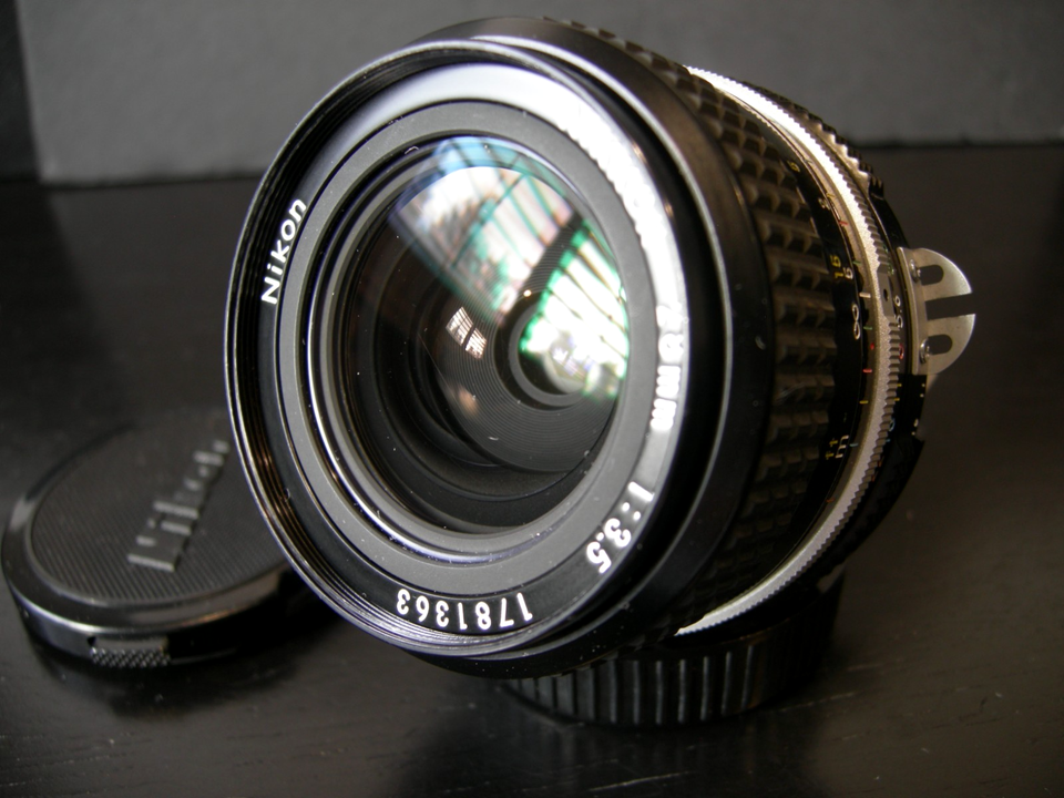 NIKON NIKKOR 28mm f/3.5 Ai lens READ for F FE FM FA FG FE2 FM2 EM | eBay