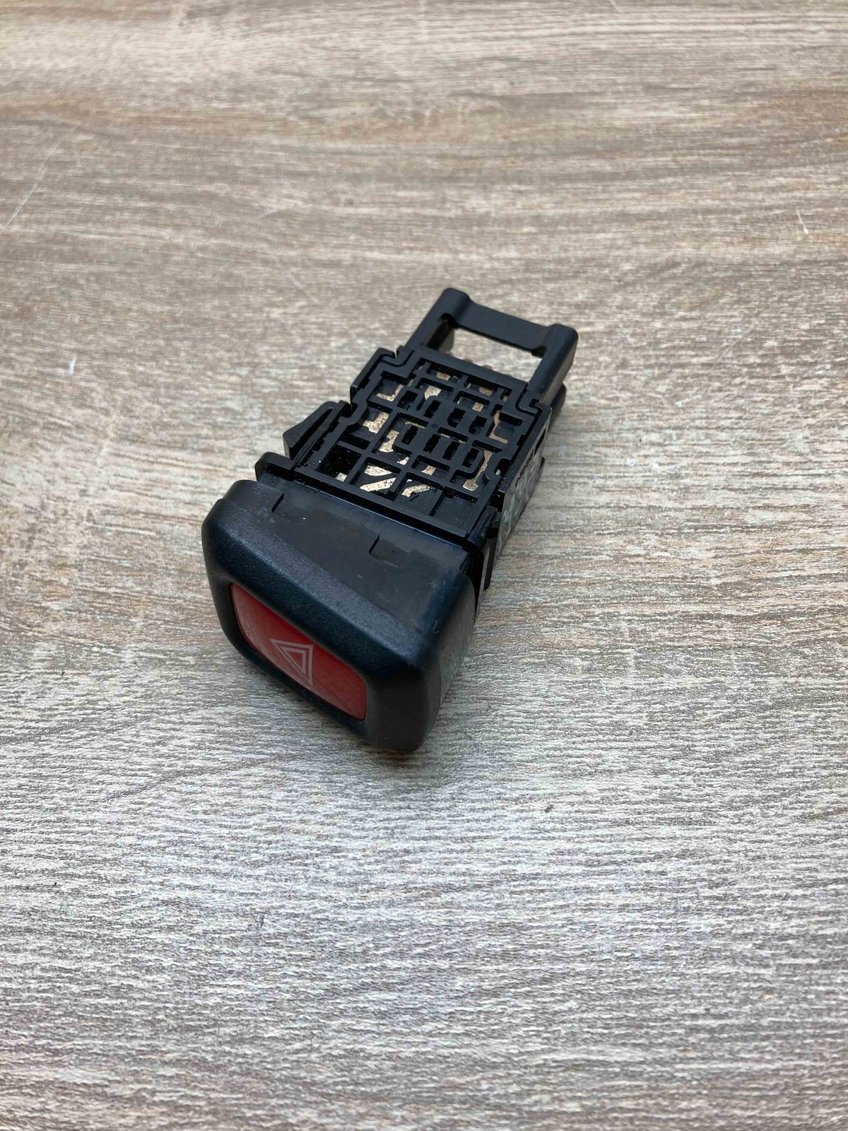 06016 Niles Nissan Almera Hazard Warning Switch Button | eBay