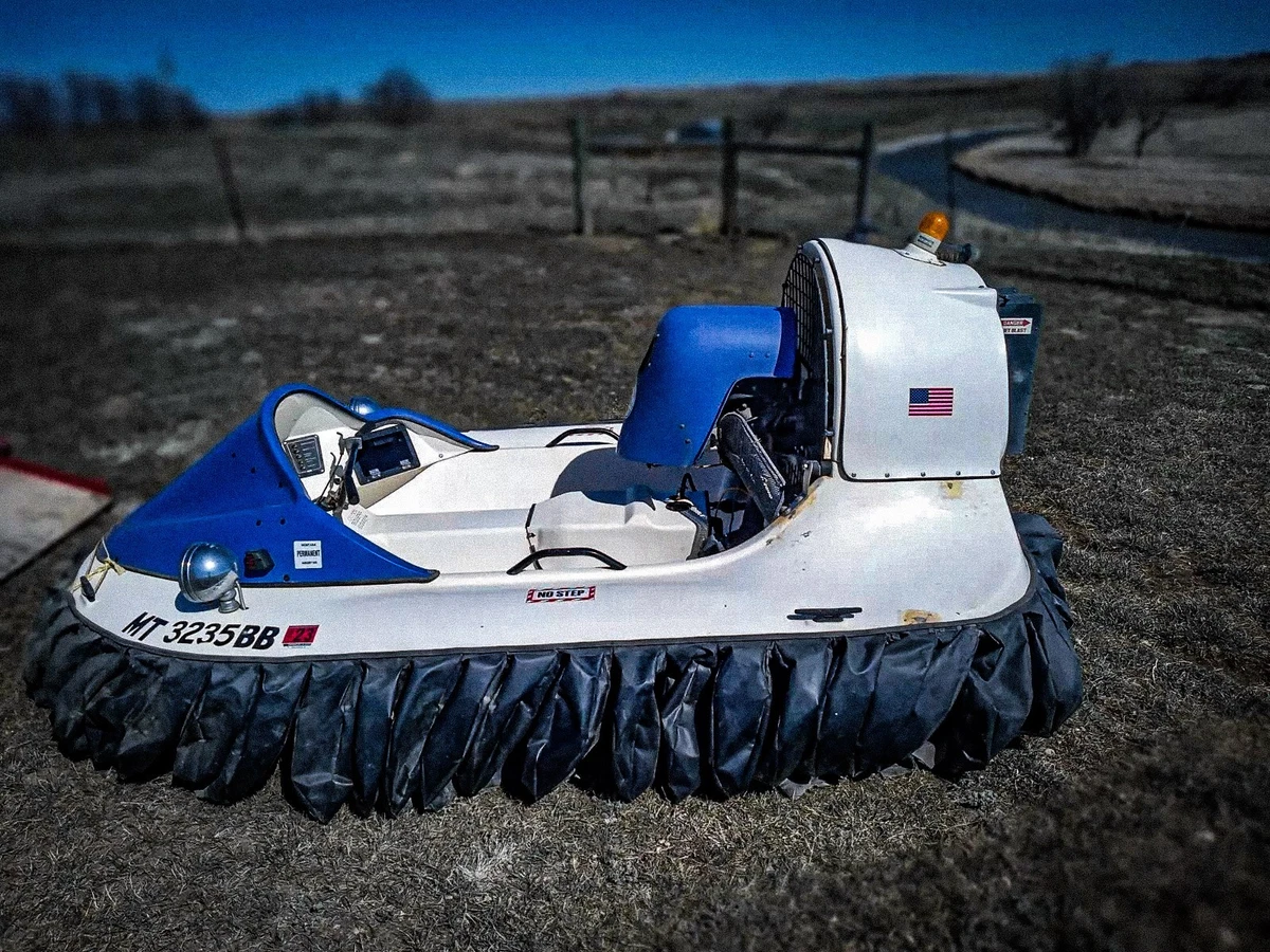 Scat Intruder Hovercraft Is a Real-Life Magic Carpet Ride