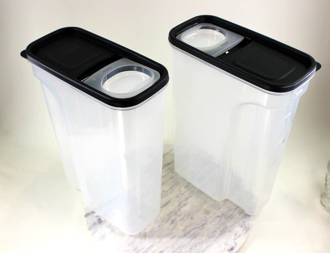 Rubbermaid Modular Food Storage 22.8 Cups/5.4L Cereal Container w/ Flip ...