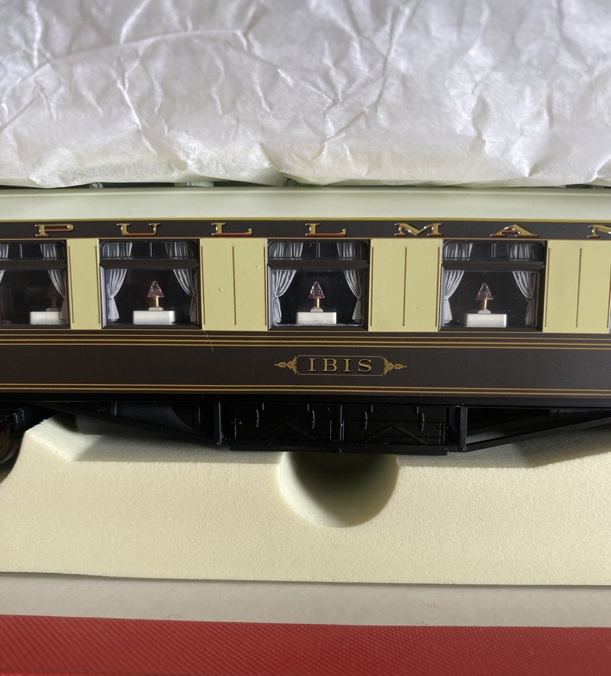 Hornby Pullman Coaches x 3 with lights | eBay UK