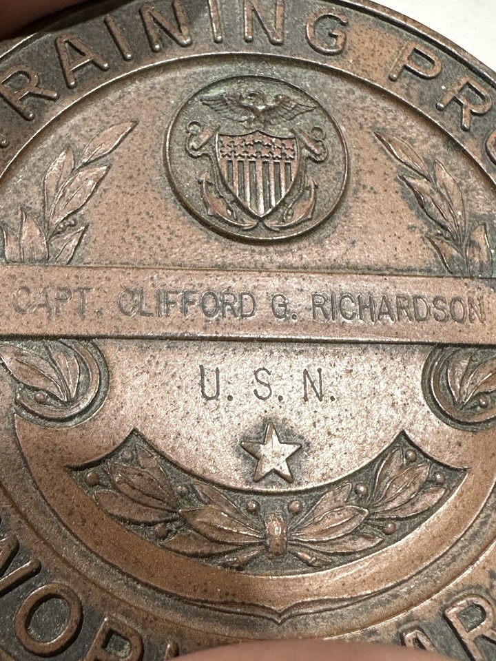 Rensselaer Polytechnic Institute (RPI) Navy Training Program WWII Medal To Capt | eBay