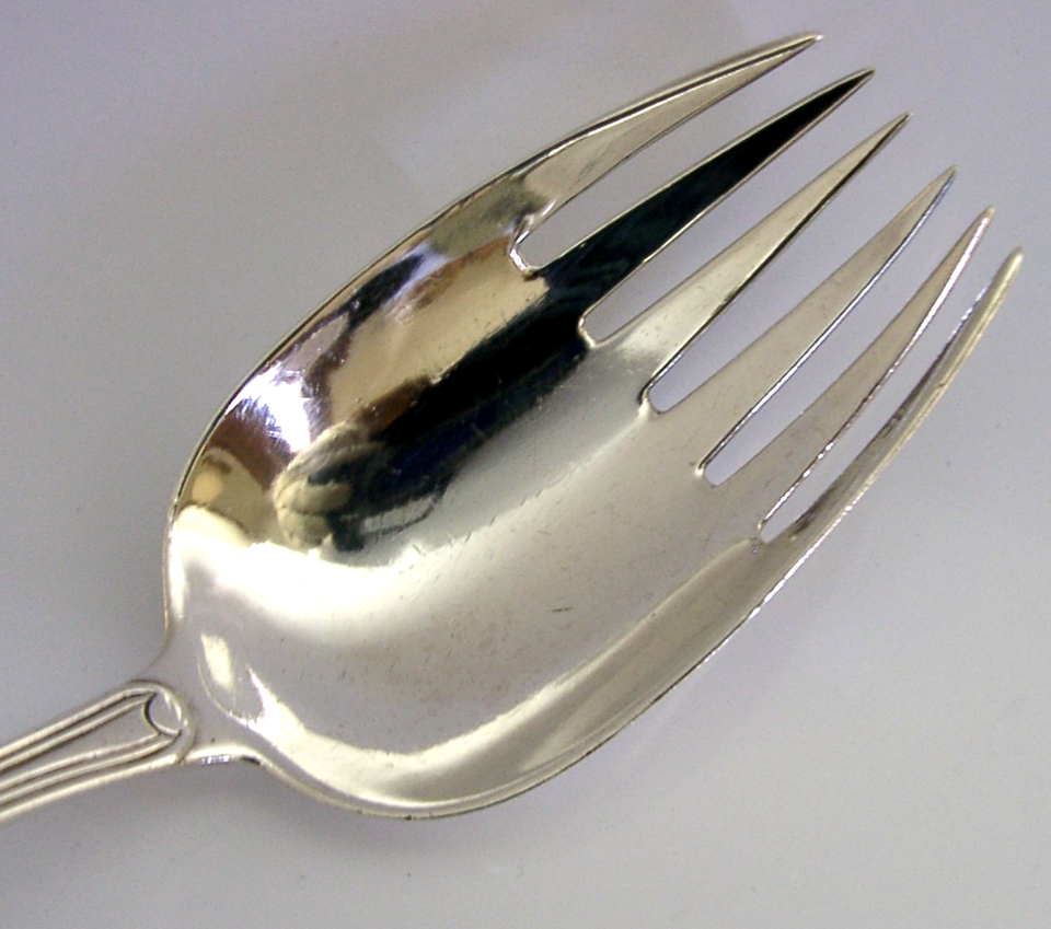 GEORGIAN STERLING SILVER THOMPSON FAMILY CRESTED RUNCIBLE SPOON 1795 ...