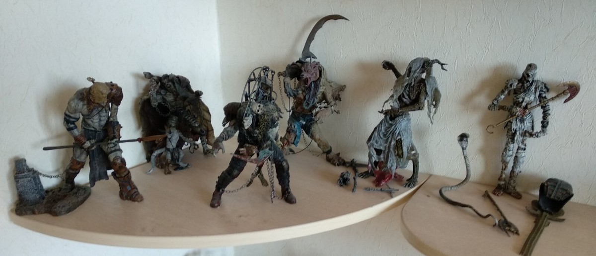Mcfarlane Monsters Series 6