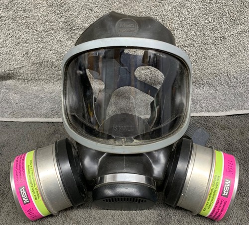 MSA Gas Mask Respirator Size S M4C3 TWIN FILTER WITH 2 FILTERS | eBay