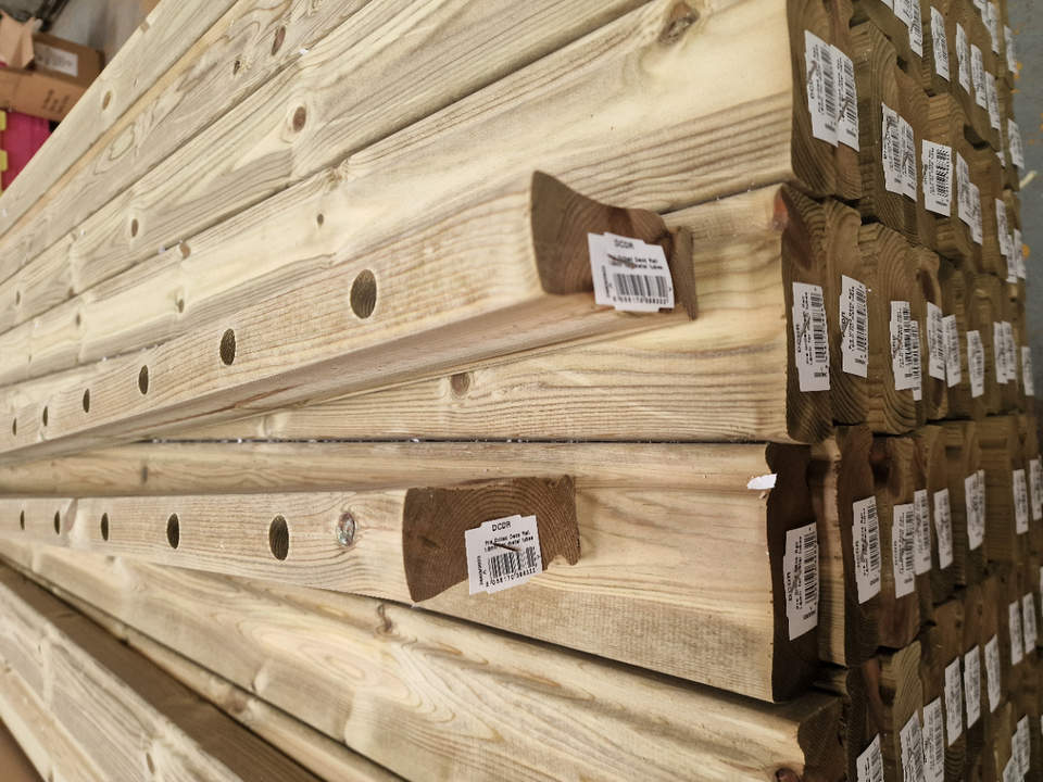 Cheshire Decking Railing Kits Metal and Timber Traditional Tuscany ...