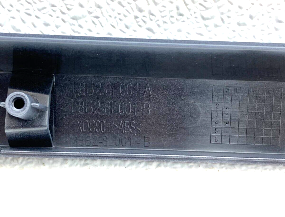 20-23 LAND ROVER DEFENDER L663 FRONT GRILLE GRID MOLDING PANEL LR134880 ...