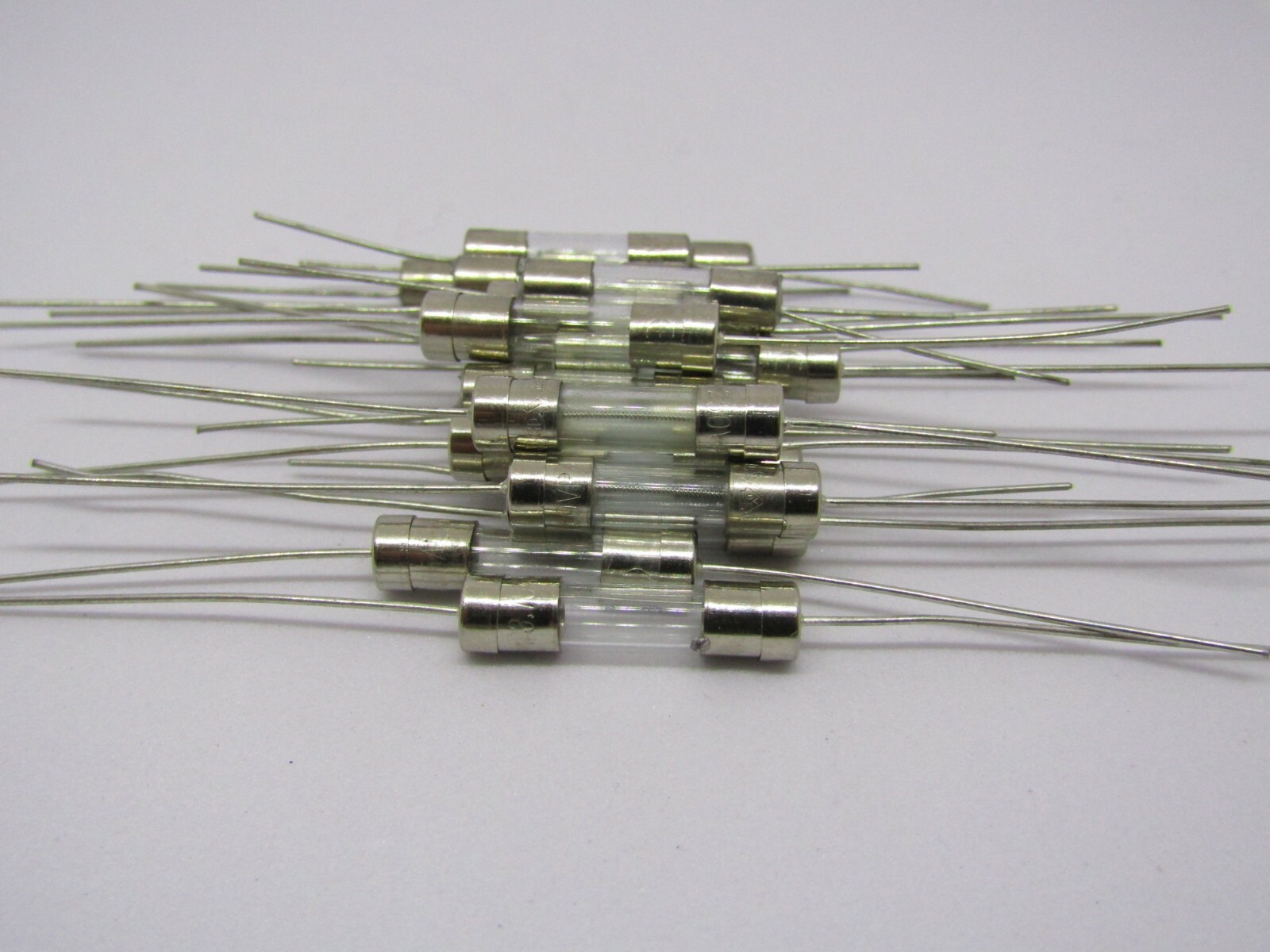 Foot lead GLASS fuse 3.15A Slow & F3.15A Fast Blow T3.15AL250V 5x20mm ...