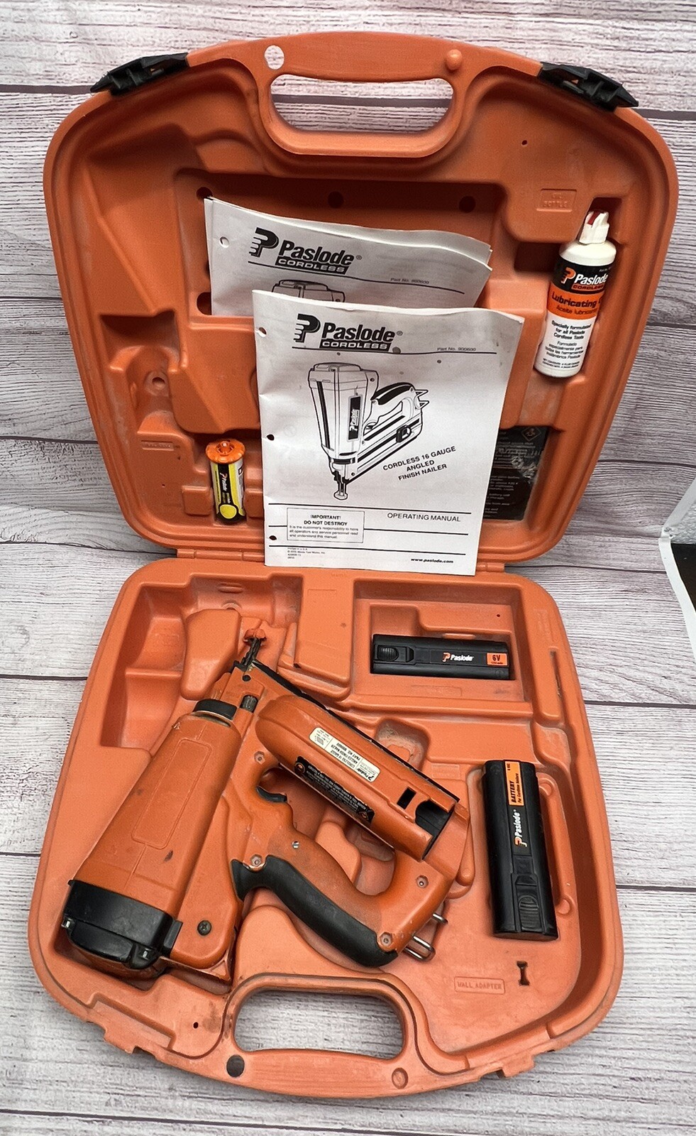 Paslode Impulse Angled Finish Nailer 900600 Nails Batteries Hard Case ...