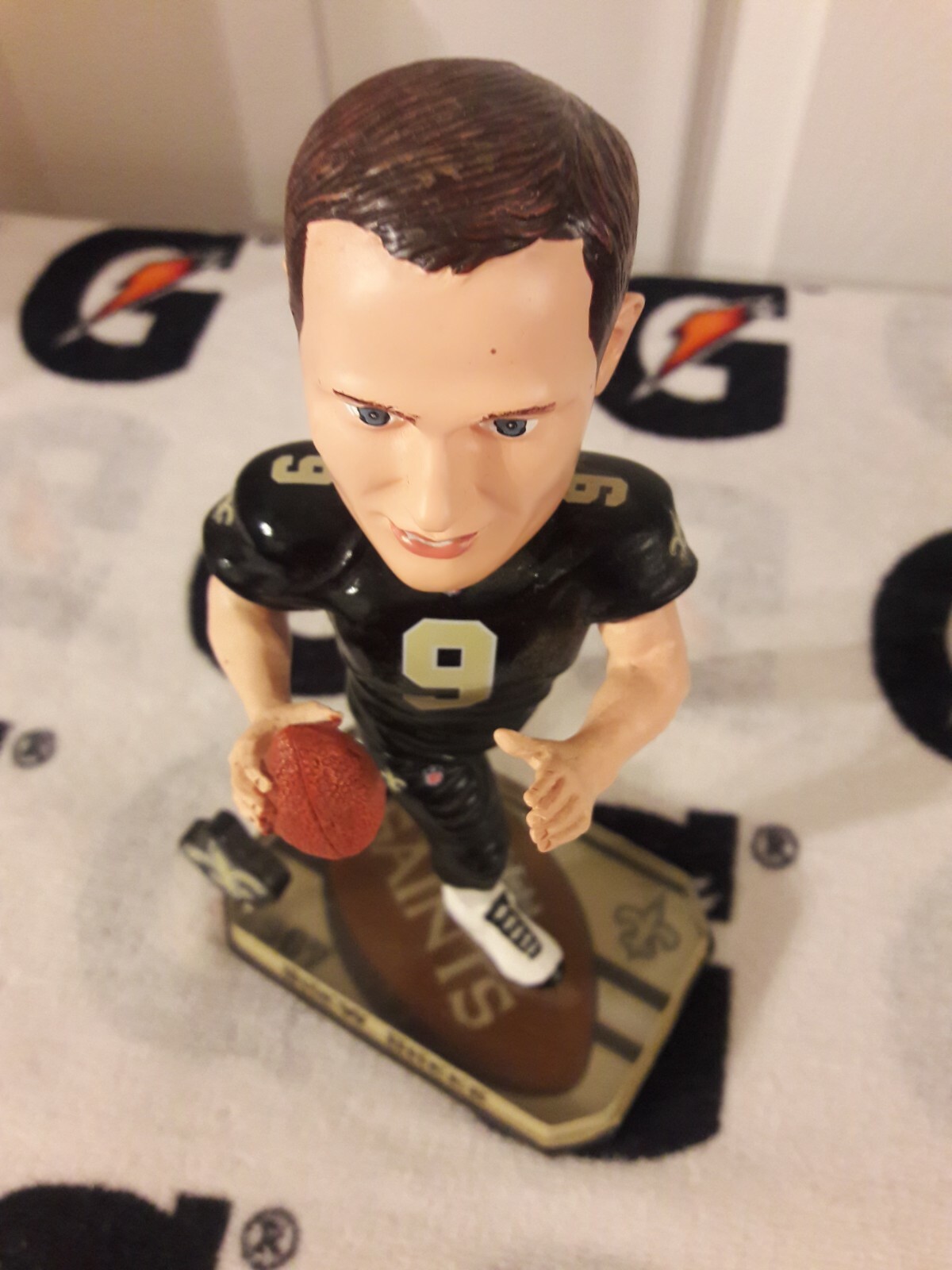 Drew Brees NEW ORLEANS SAINTS COLLECTIBLE LEGENDS OFTHE FIELD ...