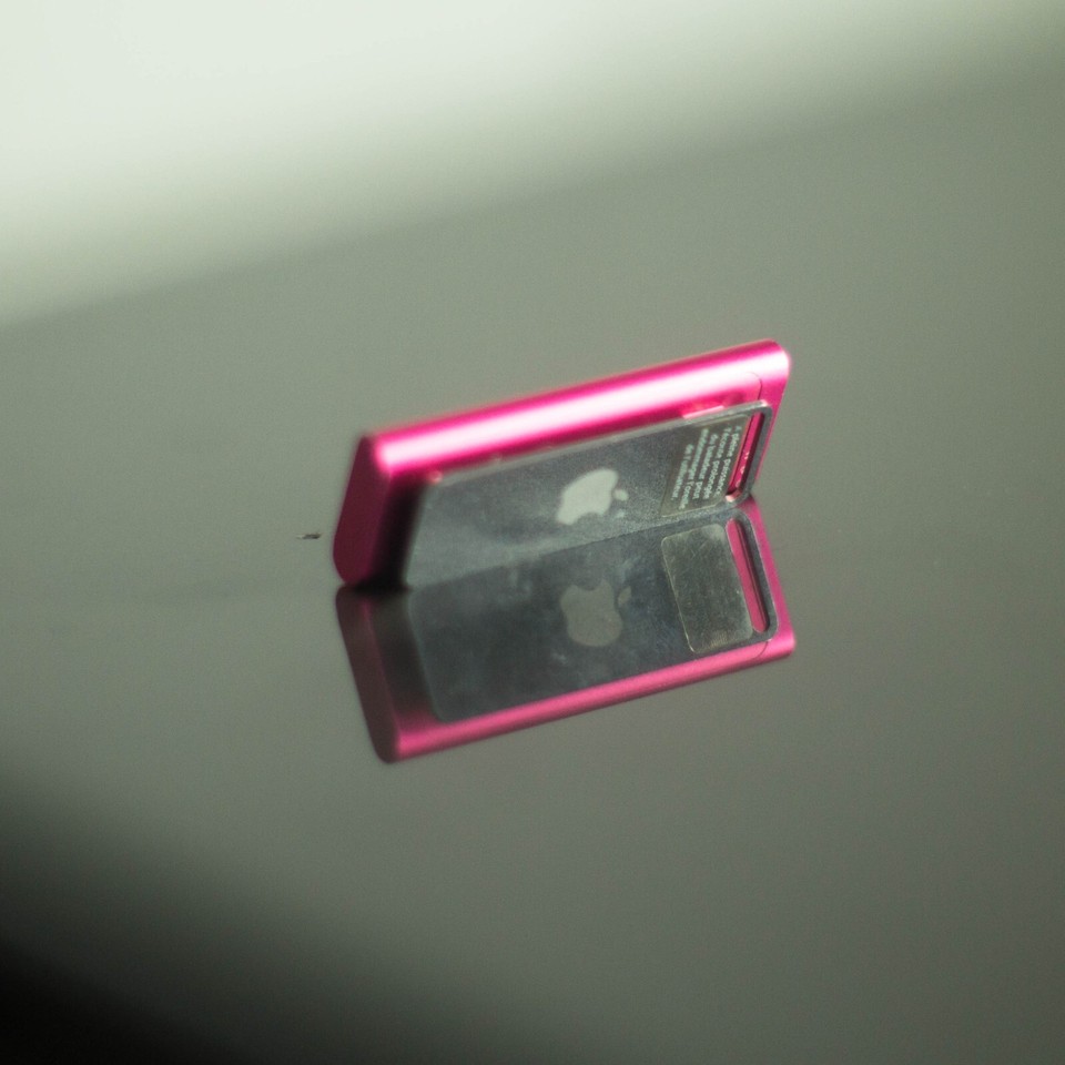 Apple iPod Shuffle 3rd Generation A1271 (2GB) Pink | eBay