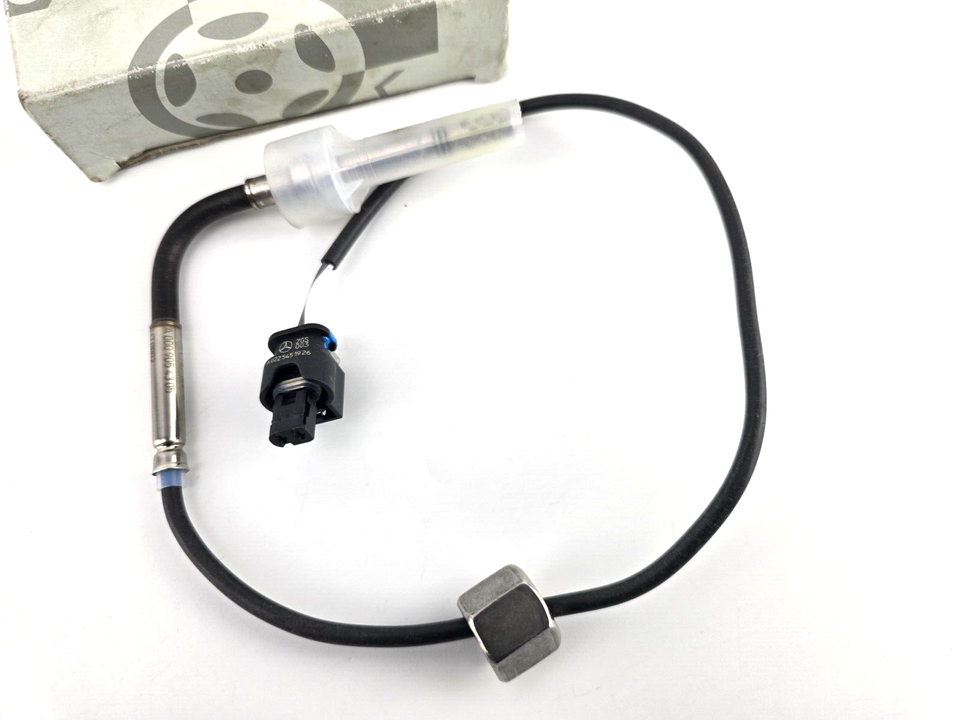 Genuine Mercedes Benz EGT Temperature Sensor A0009054305 W164 W463 X164 ...