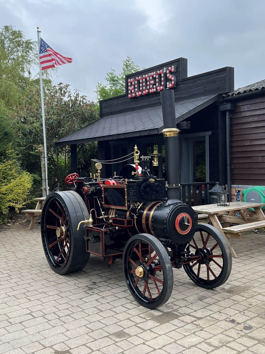 Live Steam Traction Engines