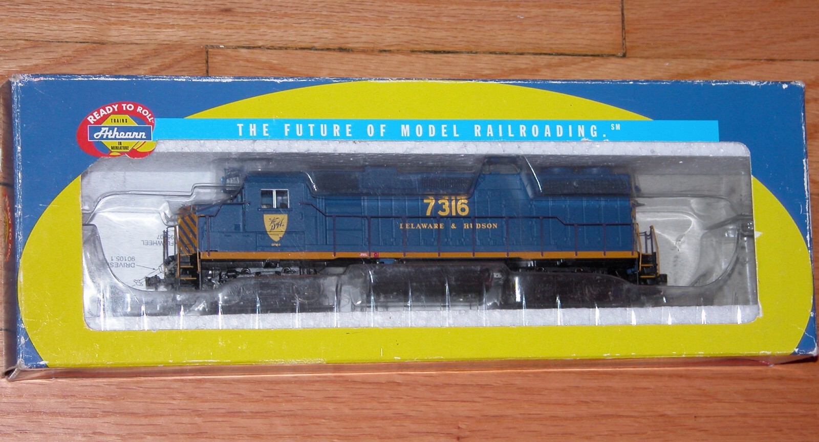 HO ATHEARN 79978 GP38-2 DELAWARE & HUDSON D&H # 7316 | eBay
