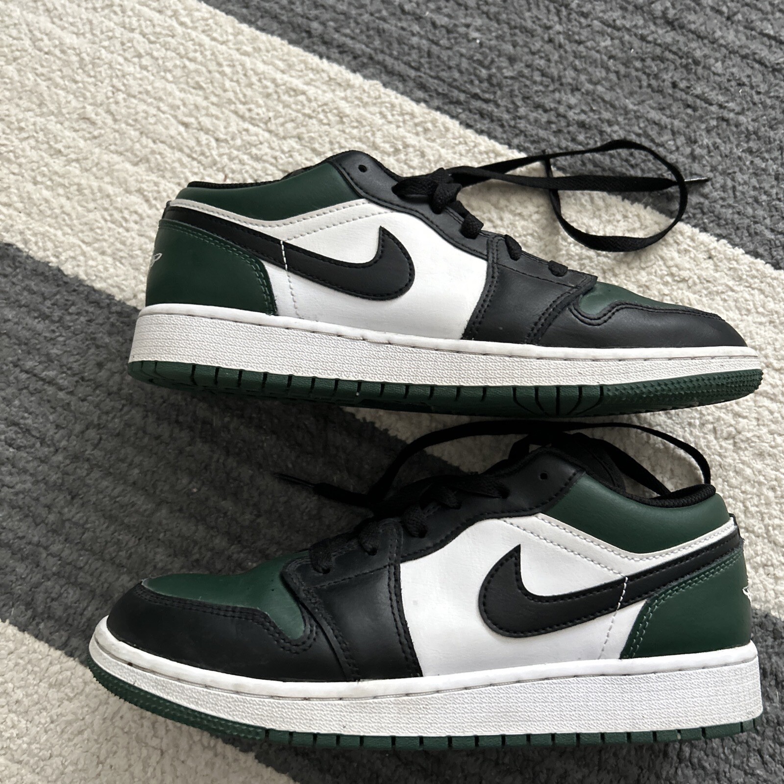 Size 6 - Jordan 1 Low Green Toe 2021 - Gem