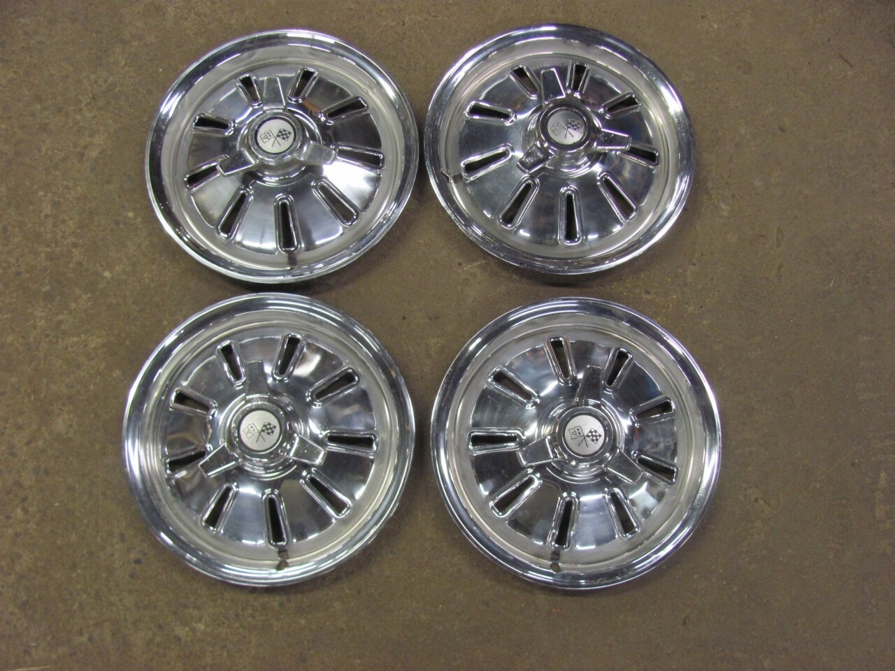Original 1964 64 Corvette Hubcaps Set Unfrosted Driver Survivor Set of ...
