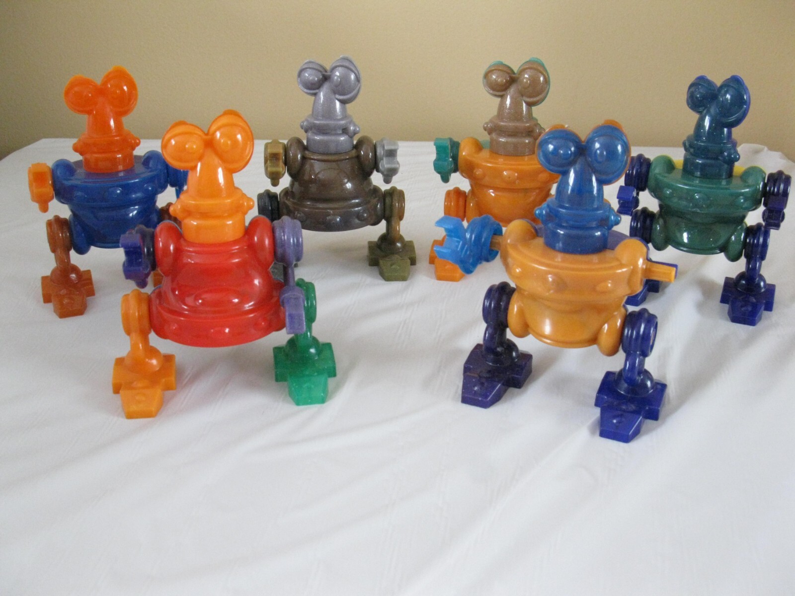 Walt Disney World Fantastic Plasticworks Epcot Innoventions Plastic ...