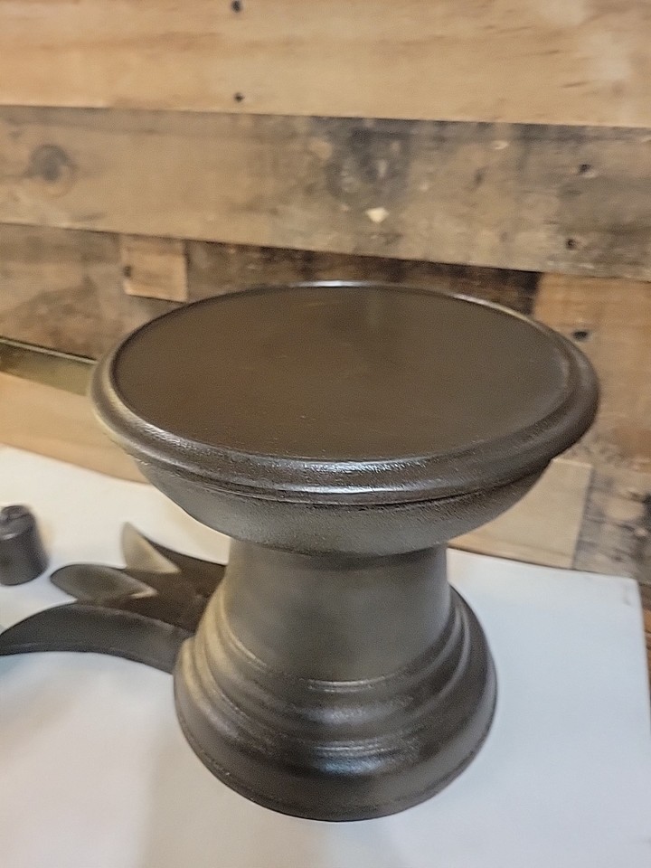 ANTIQUE Heavy HOWE CAST IRON 3 TOE CROWS FOOT scale balance beam weight ...