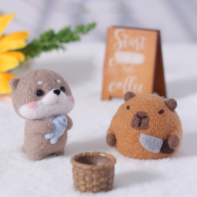 Cute Chubby Capybara Gray Fish Beginner Material Kit Wool Felt Handmade ...