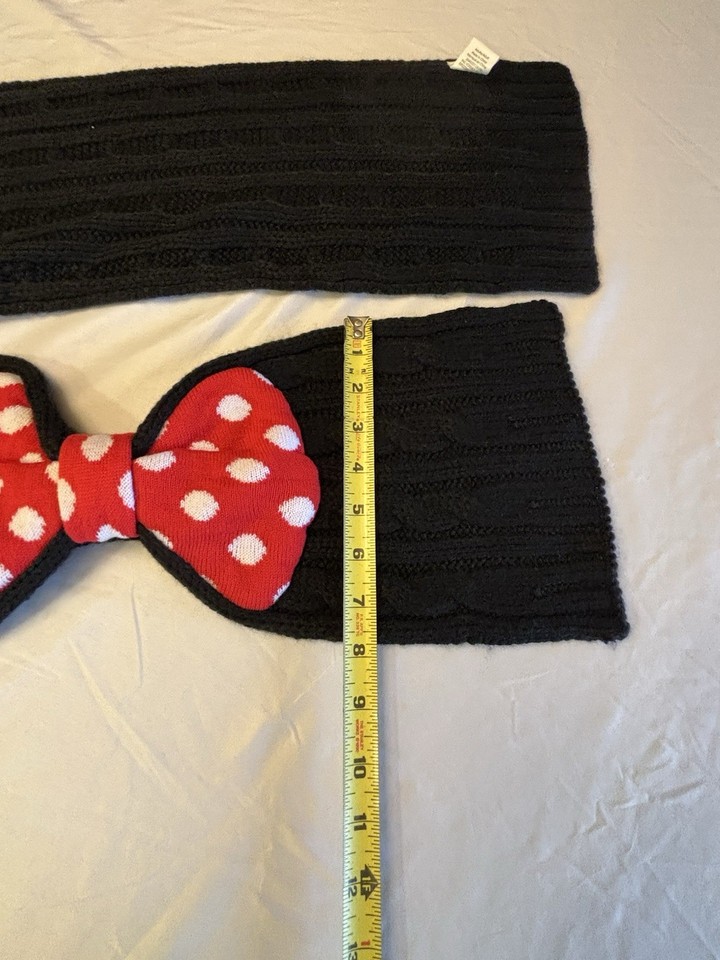Disneyland Paris Minnie Mouse Red Bow Scarf Black Knit Polka Dot Disney ...