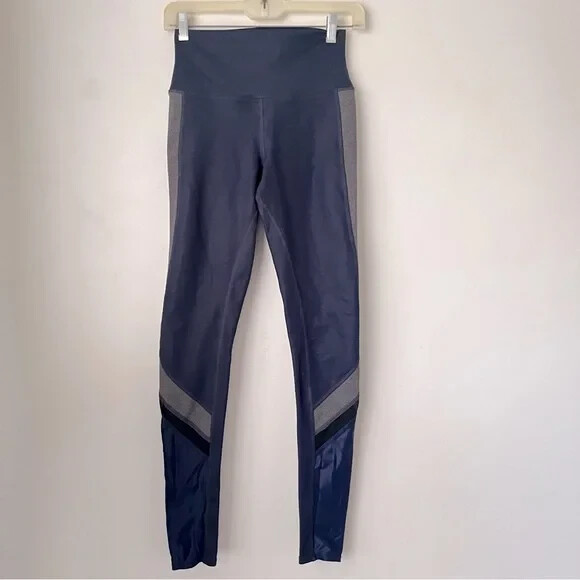 Alo Yoga Elevate High Rise and Shine Blue Gray Black … - Gem