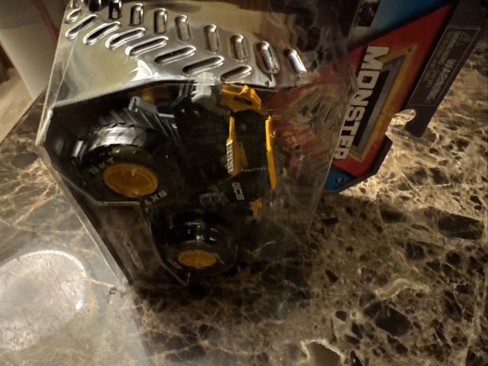 2025 SPIN MASTER MONSTER JAM JCB DIGATRON SERIES 41 - BRAND NEW TRUCKS ...