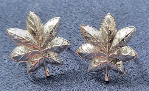 H&H USMC WWII Oak Leaf Set of LT Colonel Rank Pins Sterling Ser. 135 ...