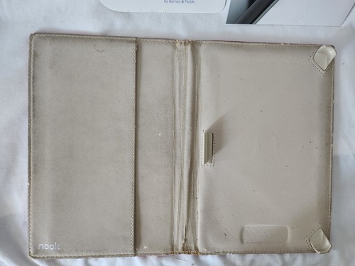 Barnes & Noble Nook Color Tablet 8GB Wi-Fi 7" BNTV250A - Silver ...