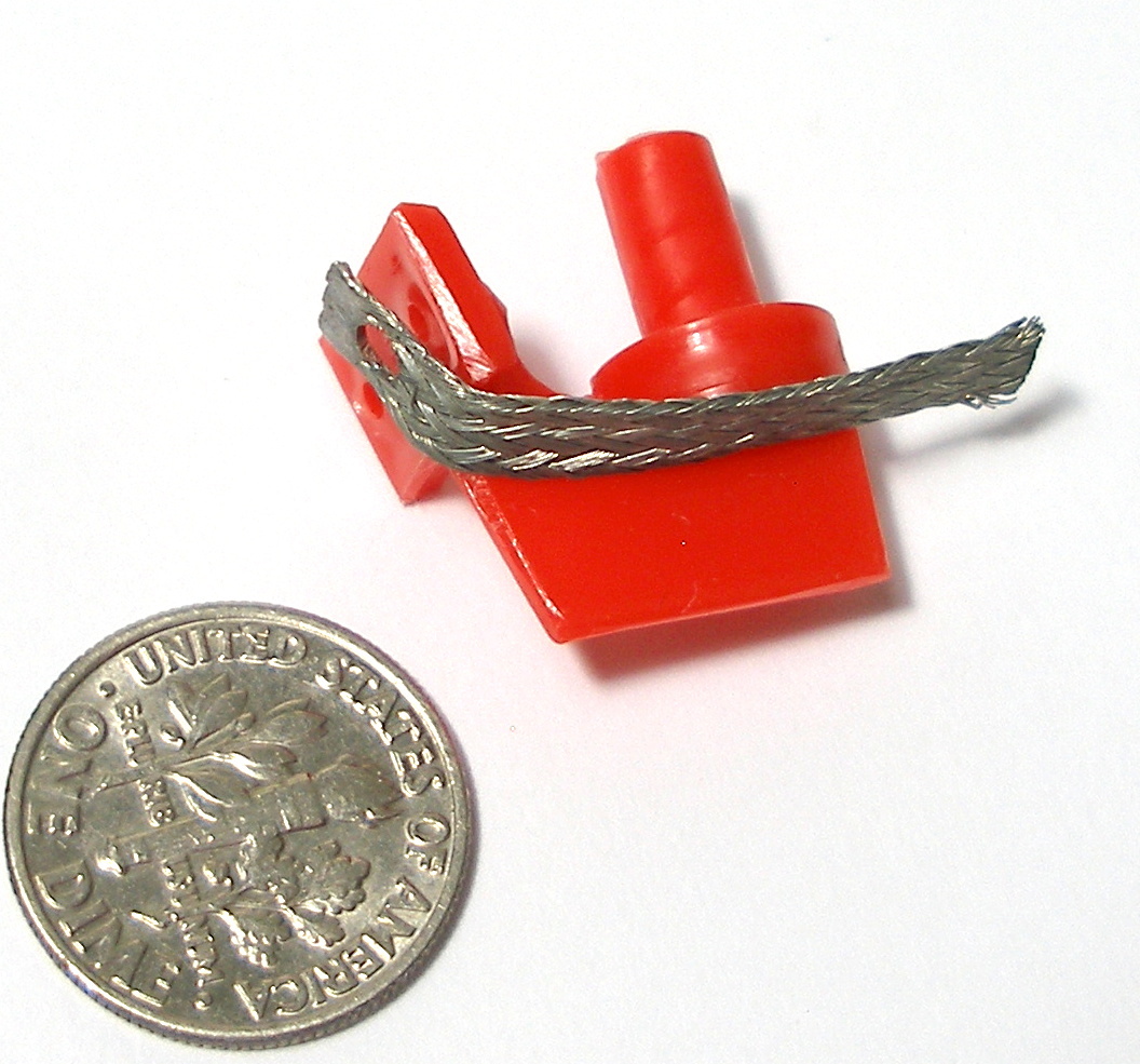 1pc TRADESHIP 1/24 1/32 Slot Car PLASTIC GUIDE PIN FLAG Pick Up Shoe ...