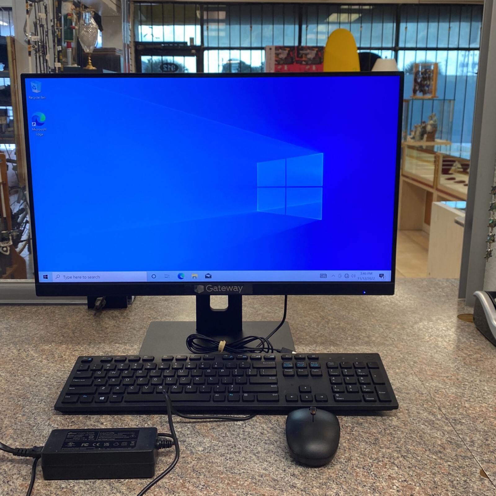 Gateway GWAP42424-BK 23.8″ FHD Pentium Silver J 4GB RAM 128GB SSD Win ...