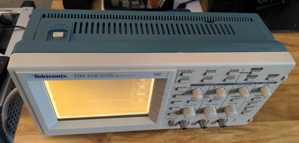 Tektronix TDS 210 60MHz Digital Oscilloscope TDS210 with probes | eBay