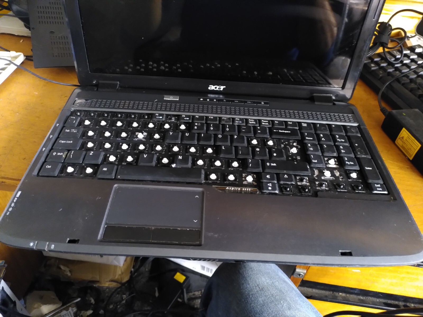 Acer Aspire 5535 Laptop Unsure specs won't power up (871) | eBay UK