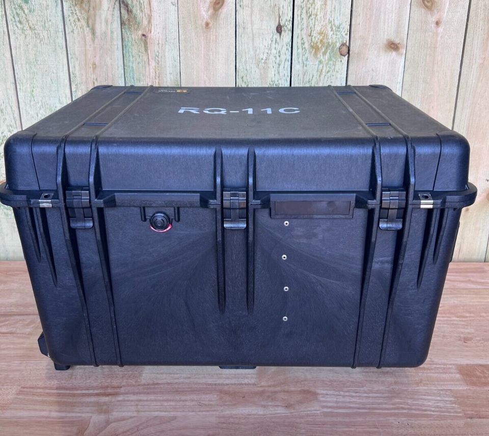 Pelican 1660 Protector Case Black Rolling Waterproof W/ Foam & Divider ...