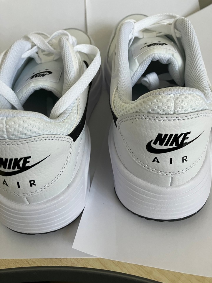 Nike Air White Sneakers UK 9.5 Comfortable, Mesh Upper, Lace-Up - #3227 ...