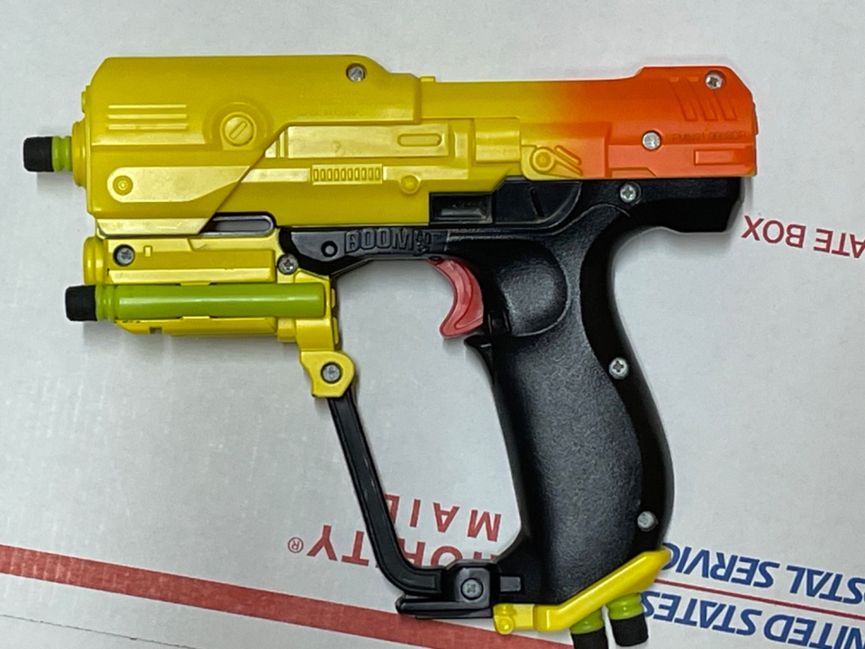 RARE Halo UNSC Boomco Magnum ODST M6 Blaster Dart Gun w/Darts Tested ...