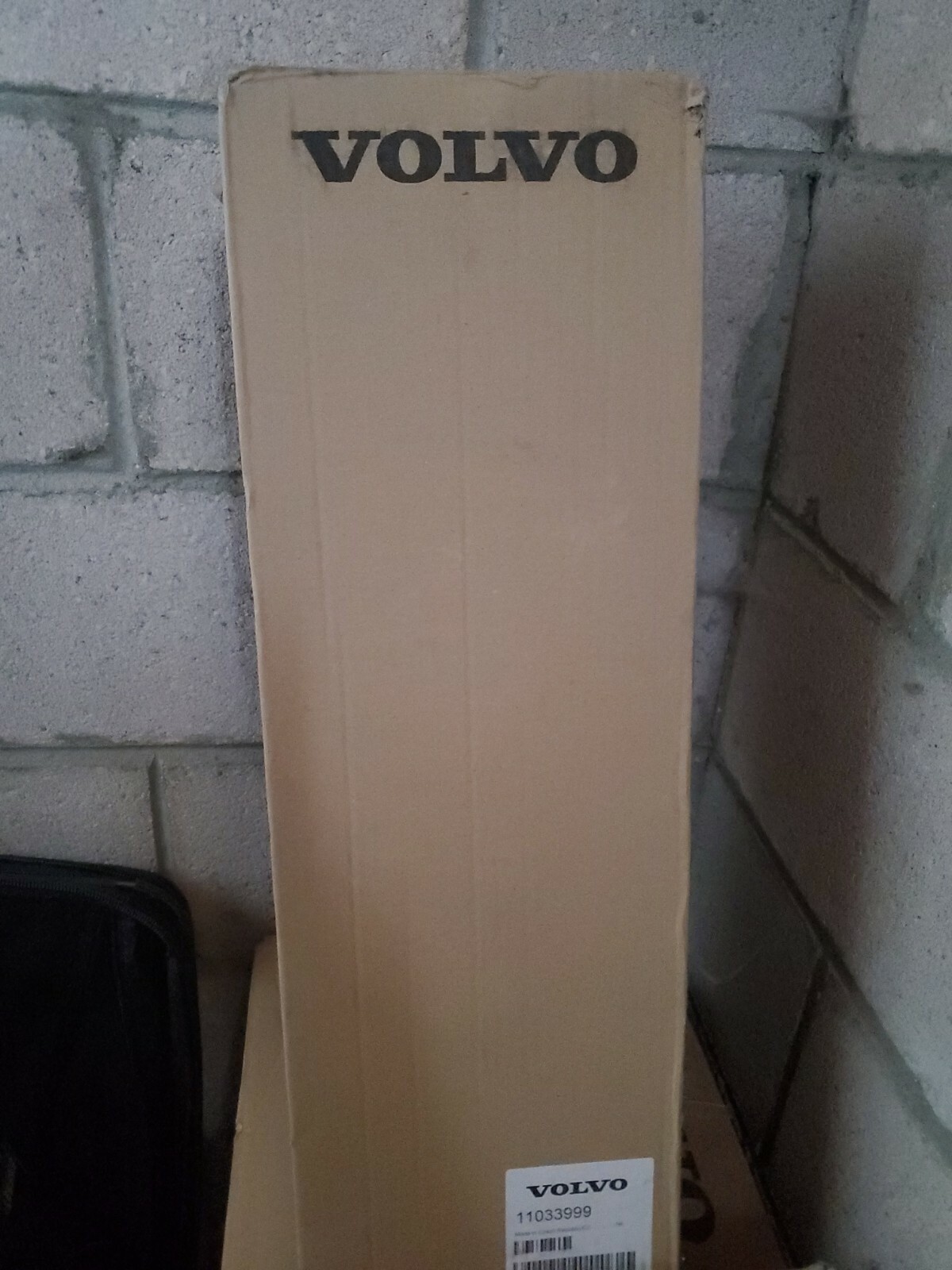 DONALDSON P777875 - Air filter cross reference