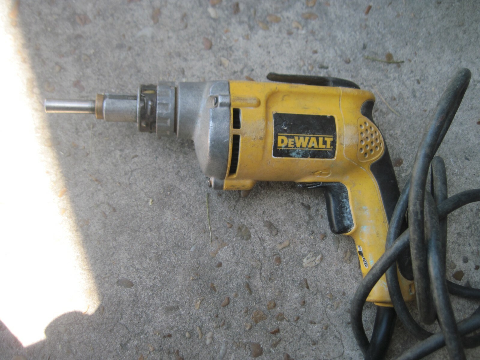 DEWALT VSR DRYWALL SCREWDRIVER DW272 | eBay