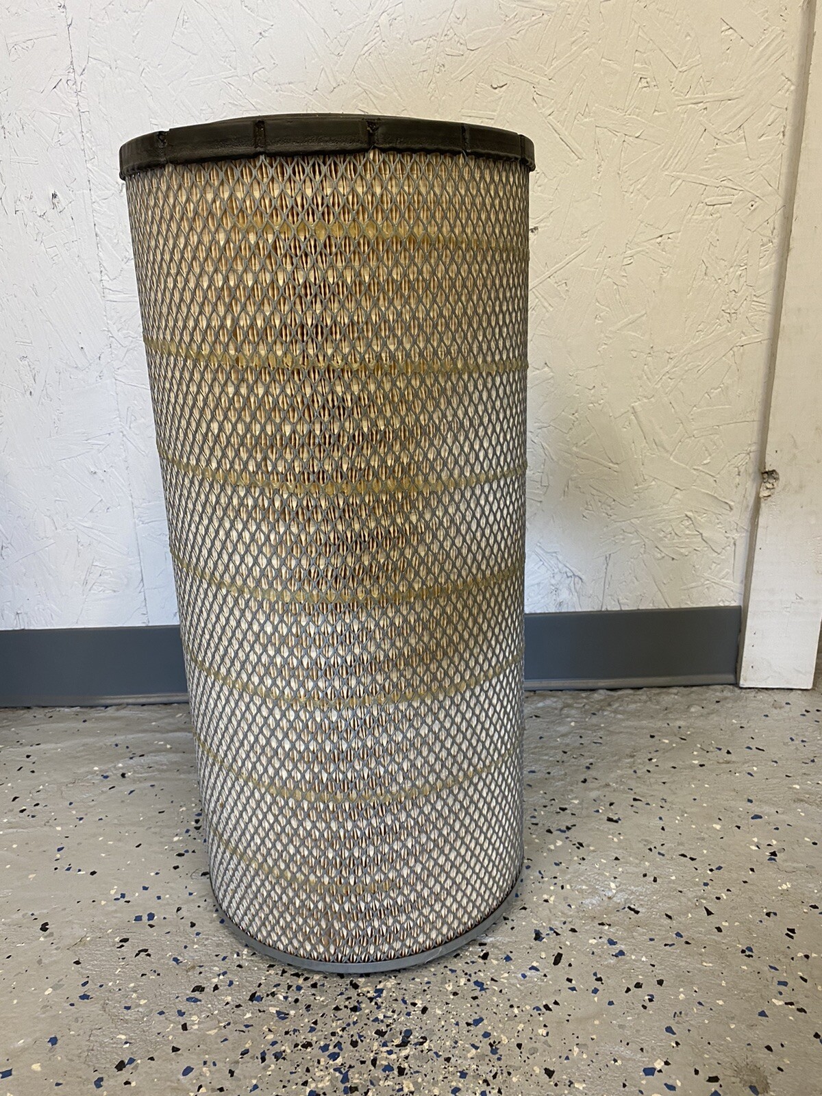 Fleetguard Air Filter AF25247 Semi Truck Air Filter Cleaner Breather | eBay