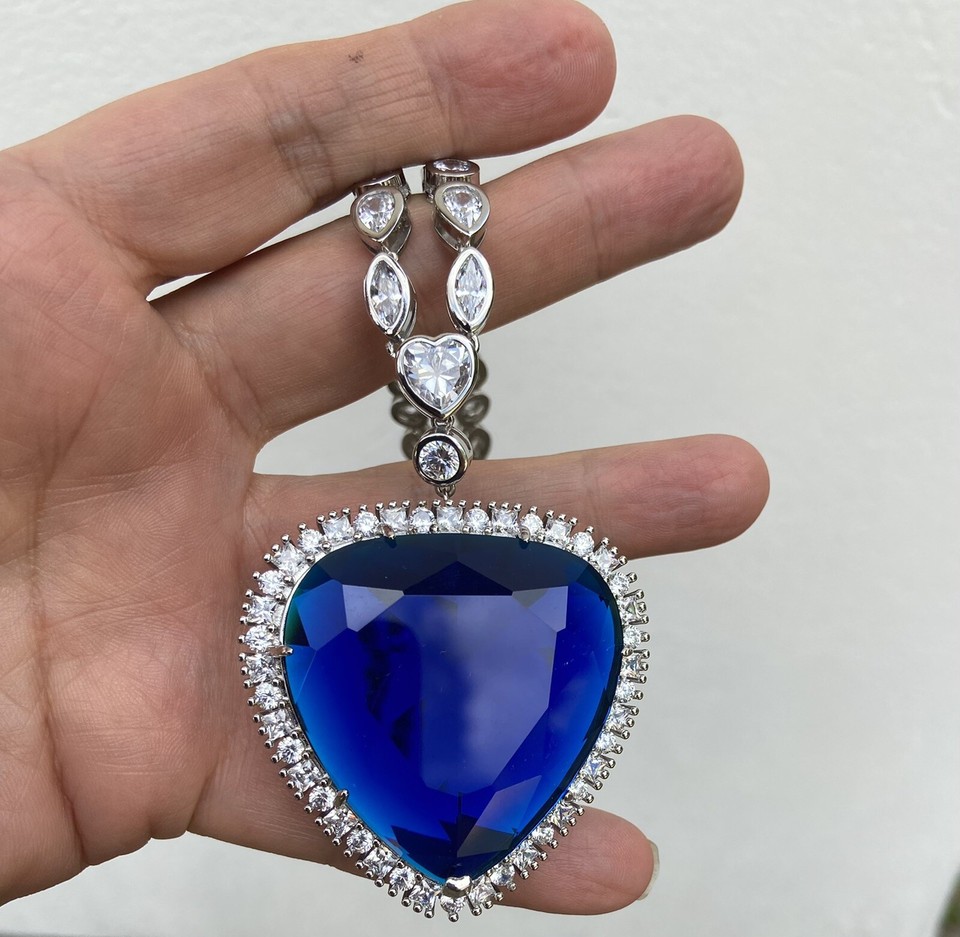 Titanic Heart of The Ocean Necklace & Pendant 55 Carat Deep blue ...