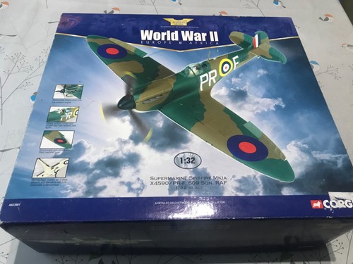 Corgi Aviation 1/32 Supermarine Spitfire MkIA X4590/PR-F 609 Sqn ...