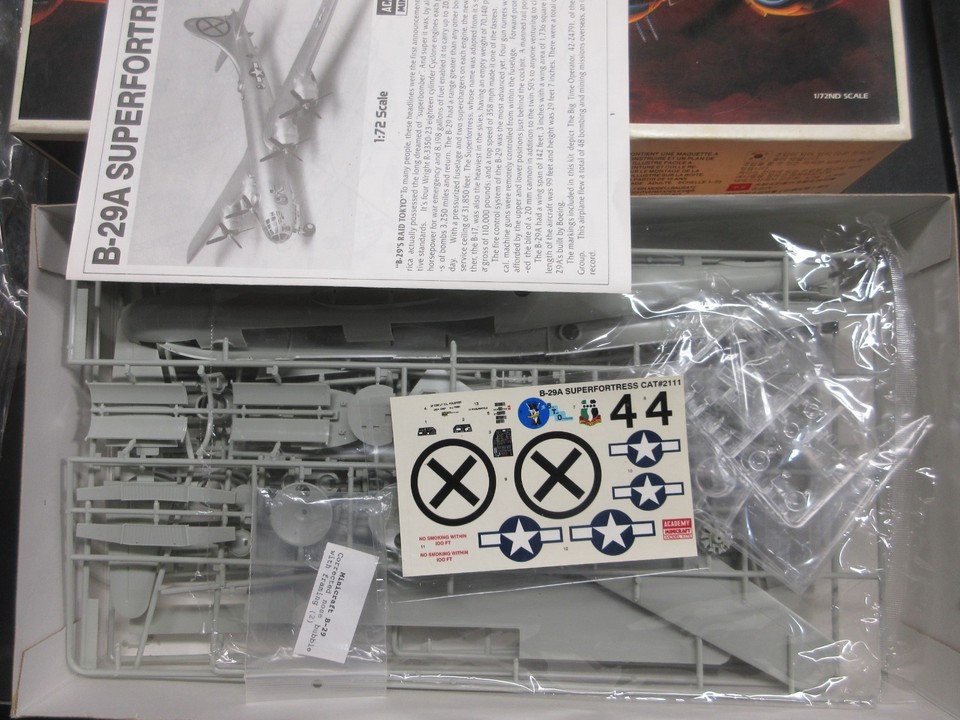ACADEMY MINICRAFT 1/72 BOEING B-29A SUPERFORTRESS #2111 | eBay