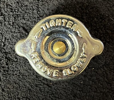 Corvette radiator cap -1955-57 correct reproduction - 7# brass rivet ...