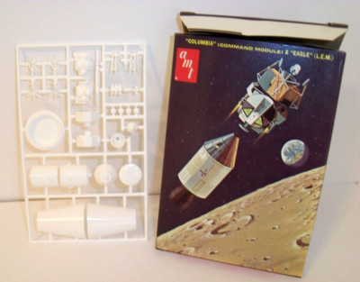 Vintage APOLLO SPACECRAFT KIT Eagle LEM & Columbia Command Module 1:200 amt 1969 | eBay