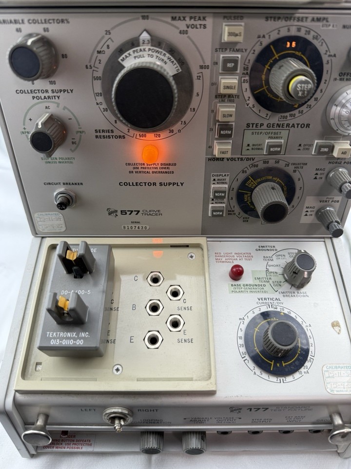 Tektronix 577 Transistor Curve Tracer with Standard Tester & Large ...