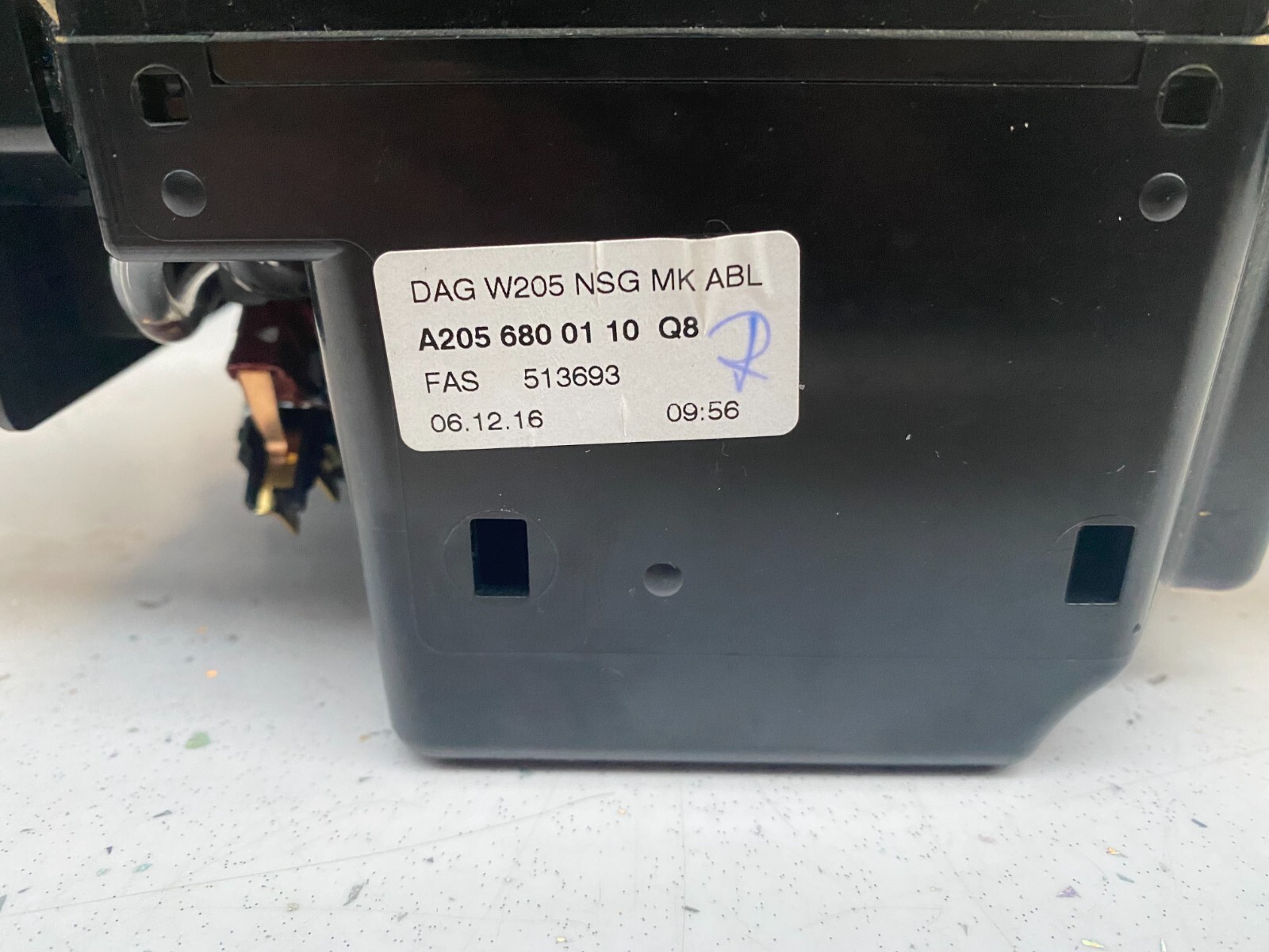 MERCEDES-BENZ W205 2018 RHD FRONT TRAY ASHTRAY OEM A2056800110 | eBay